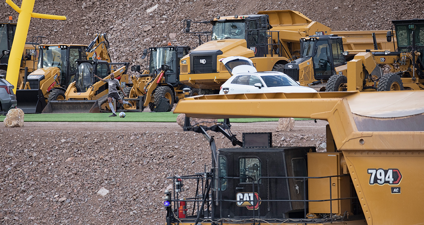 Cat Trial 12: No Hands | Fabick Cat